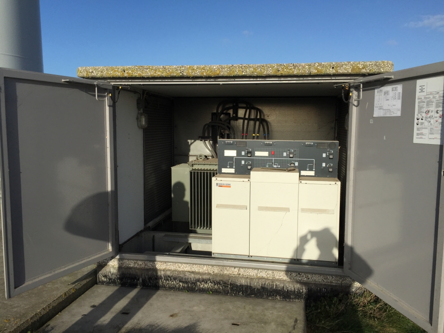 2x Schneider Merlin Gerin RM6 24kV Ring Main Unit | LV Trading B.V.